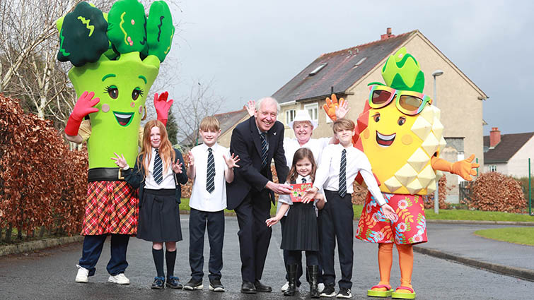 Delight for pupils as Go Fresh gang visit school - South Lanarkshire View